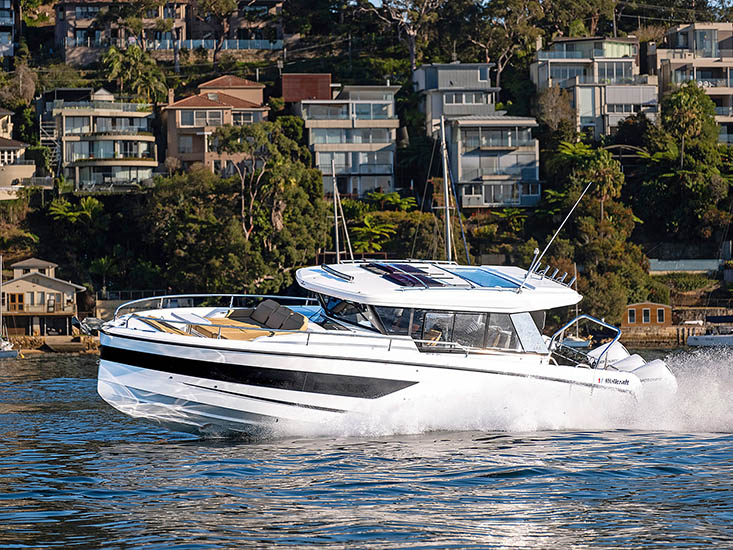 Wellcraft 355 Commuter boat test | Club Marine Australia